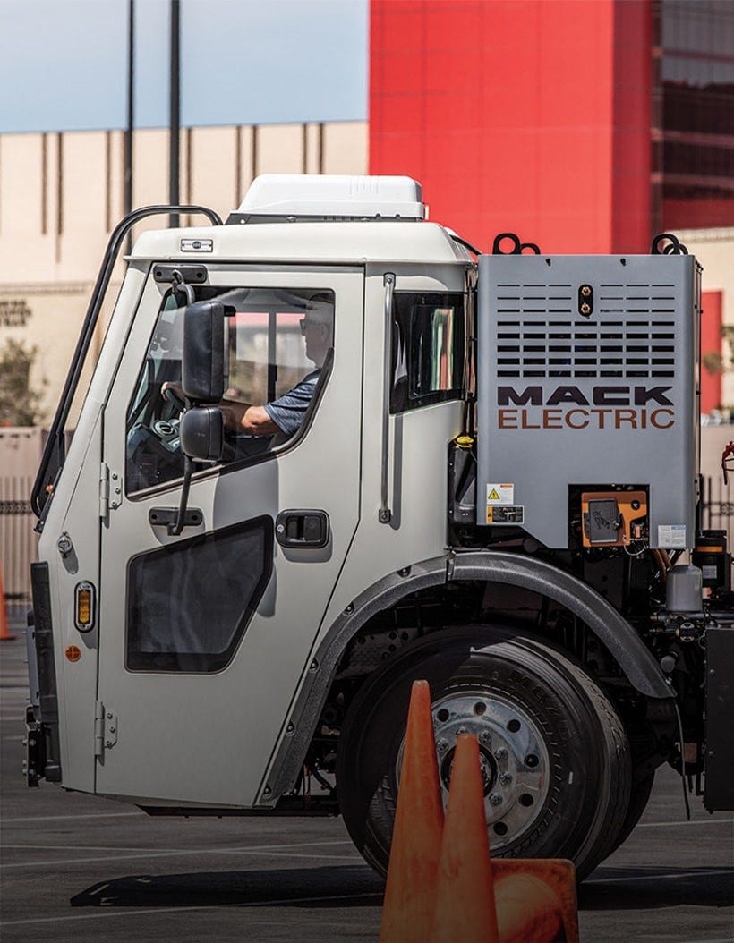 Customer Profiles Bulldog Magazine | Mack Trucks